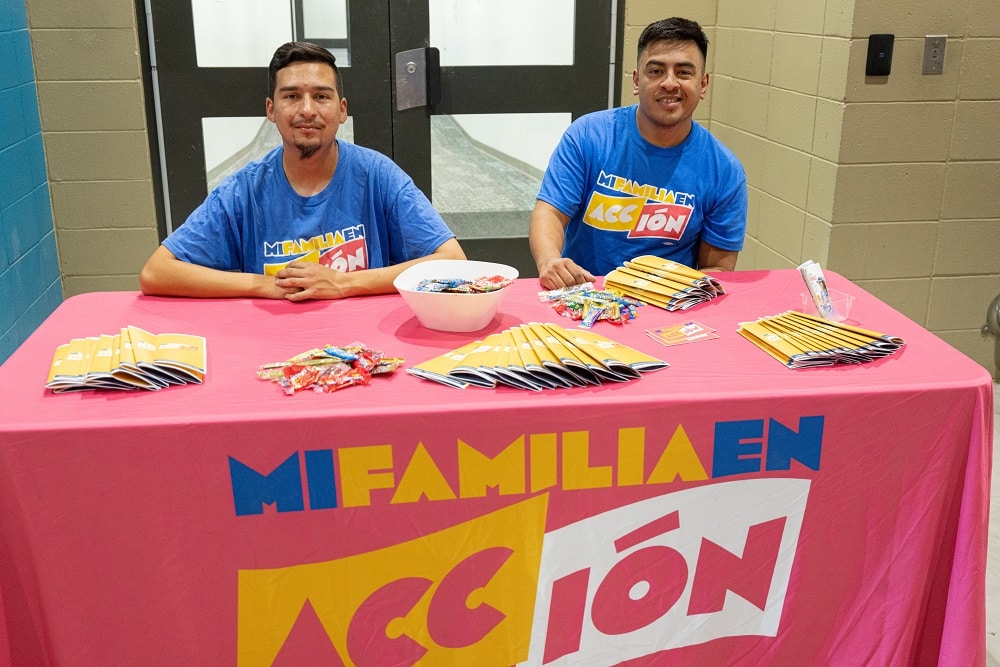 La organización Mi Familia Vota motiva a los latinos a ejercer su ...